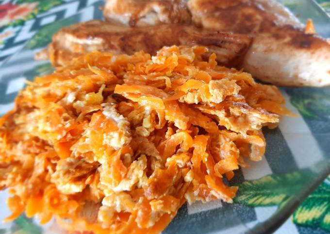 Revuelto de zanahoria con huevos y pechuga de pollo Receta de Patri ...