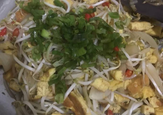 Resep Toge Tumis Telur Dadar oleh Beinzapetite - Cookpad