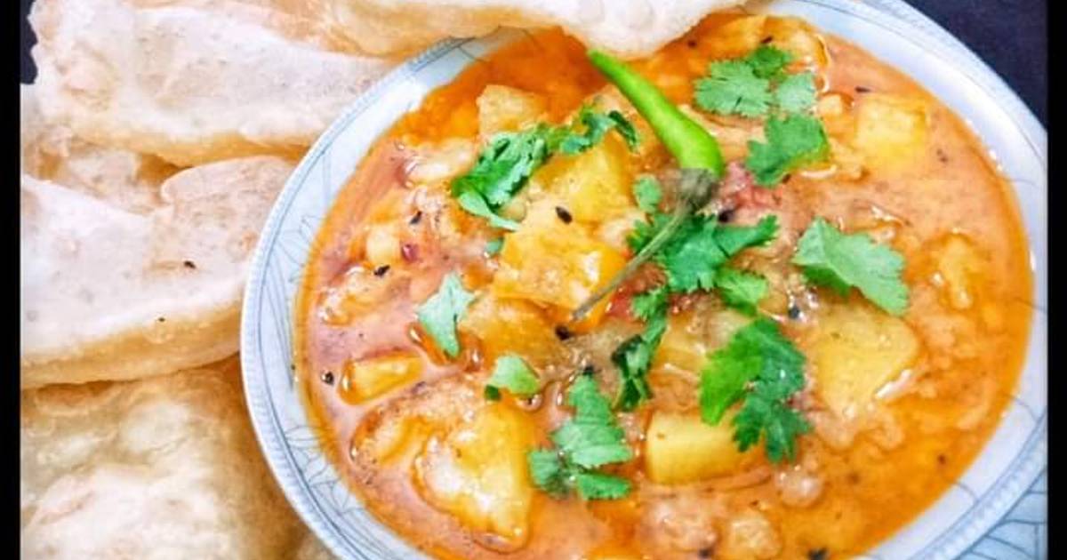 Puri & Allo ki tarkari! Recipe by Sana Owais - Cookpad