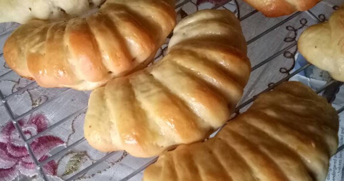 Resep Roti Isi Kelapa oleh Mira Rozanna - Cookpad