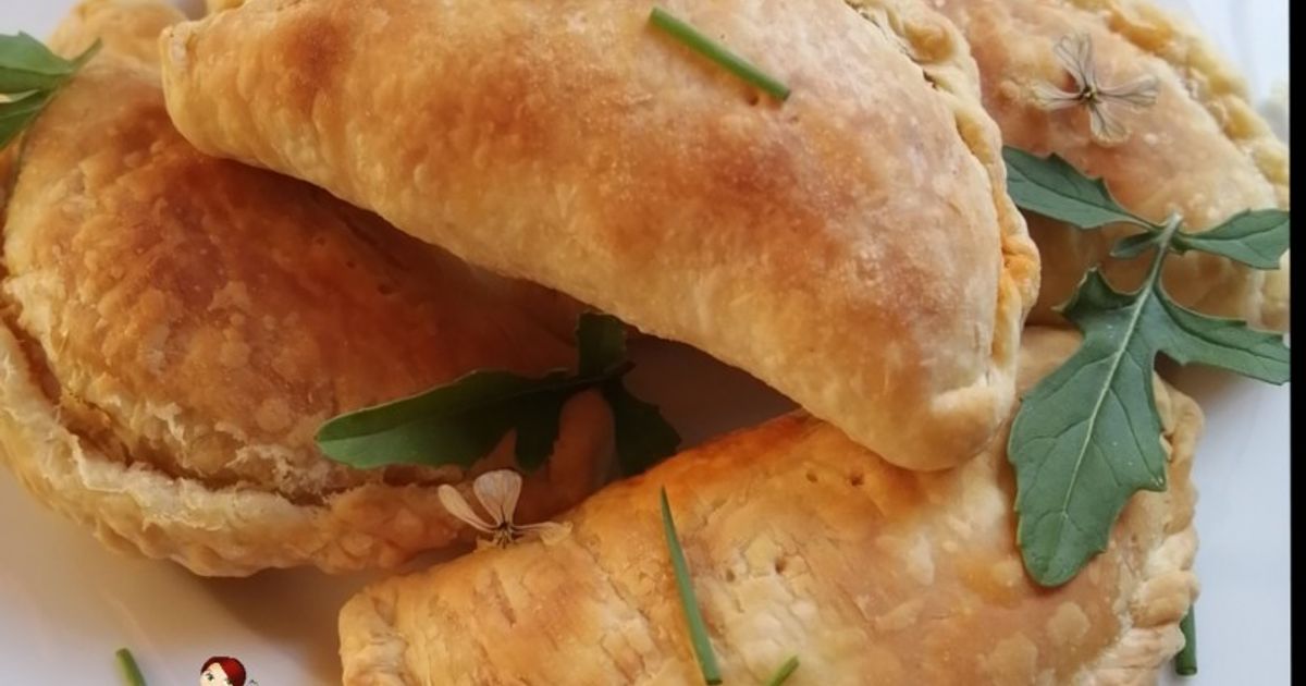 Koo Mixed Veg Curried Pies Recipe by Kim Maroney - Cookpad