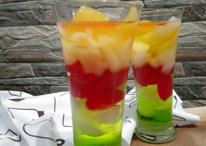 Resep Es sirup carica oleh Martian Prasetyani - Cookpad