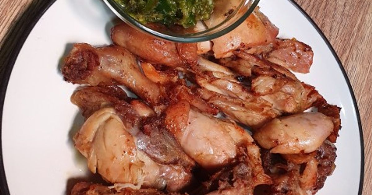 Resep Ayam Pop Praktis + Sambal Ijo Mantul oleh Morena Merry - Cookpad