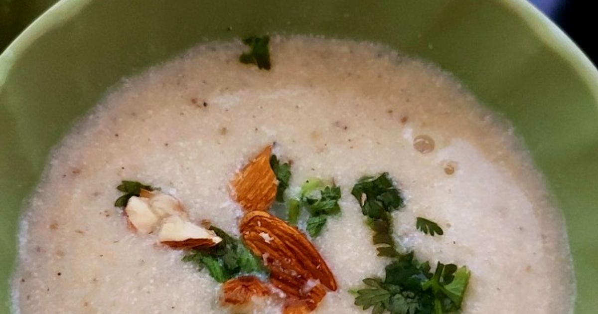 Italian Garlic Soup Recipe by Gurpreet Kaur - Cookpad