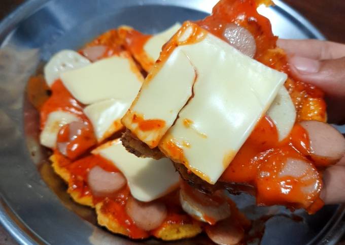 Resep Pizza Roti Tawar oleh FR Kitchen's - Cookpad