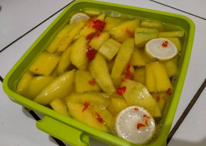 Resep Manisan mangga pedas asem manis oleh Zulfah Hayatun Nufus - Cookpad