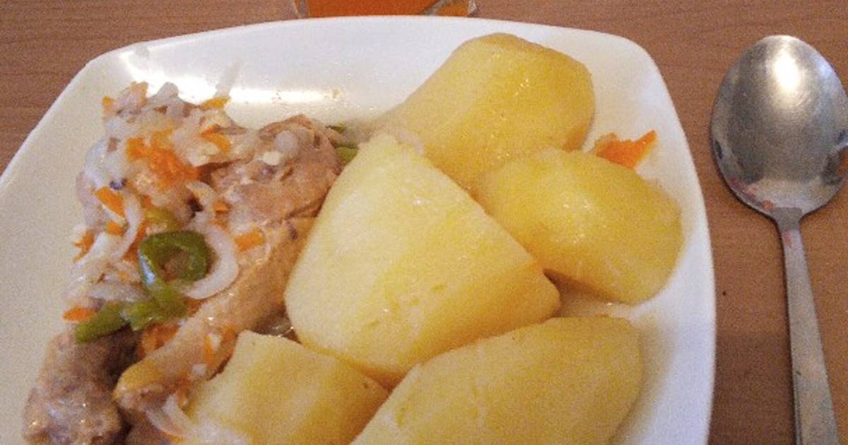 Pollo al jugo con papas cocidas Receta de Ethel Vanessa- Cookpad