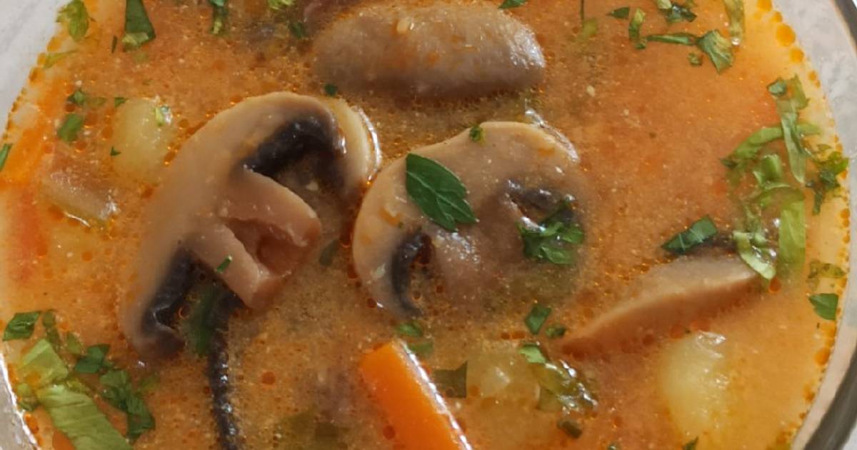 294 egyszerű és finom gombaleves recept - Cookpad receptek