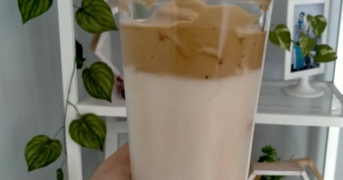 Resep Simple dalgona coffee viral tanpa mixer oleh Yuli Purnamasari - Cookpad