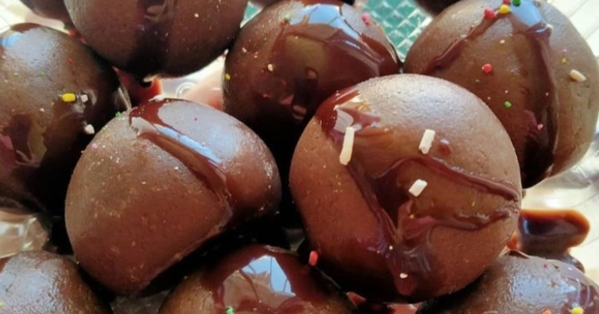 Choco Balls 😍 Recipe by Urooj Fatima - Cookpad