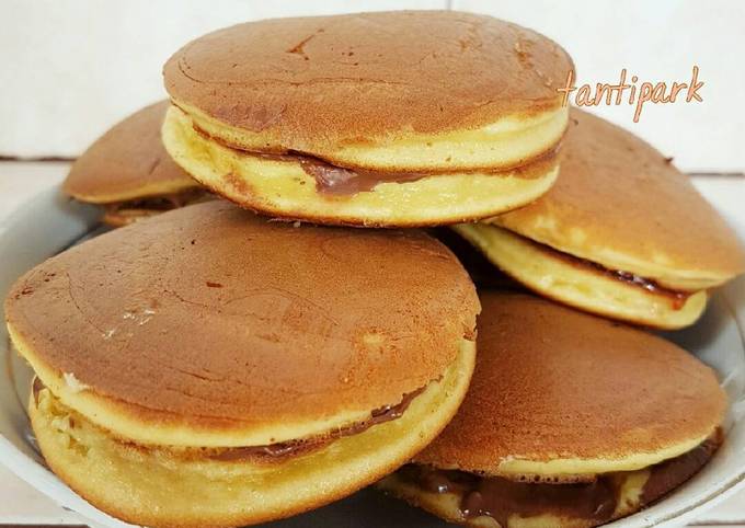 Resep Dorayaki Nutella oleh Tanti Park - Cookpad