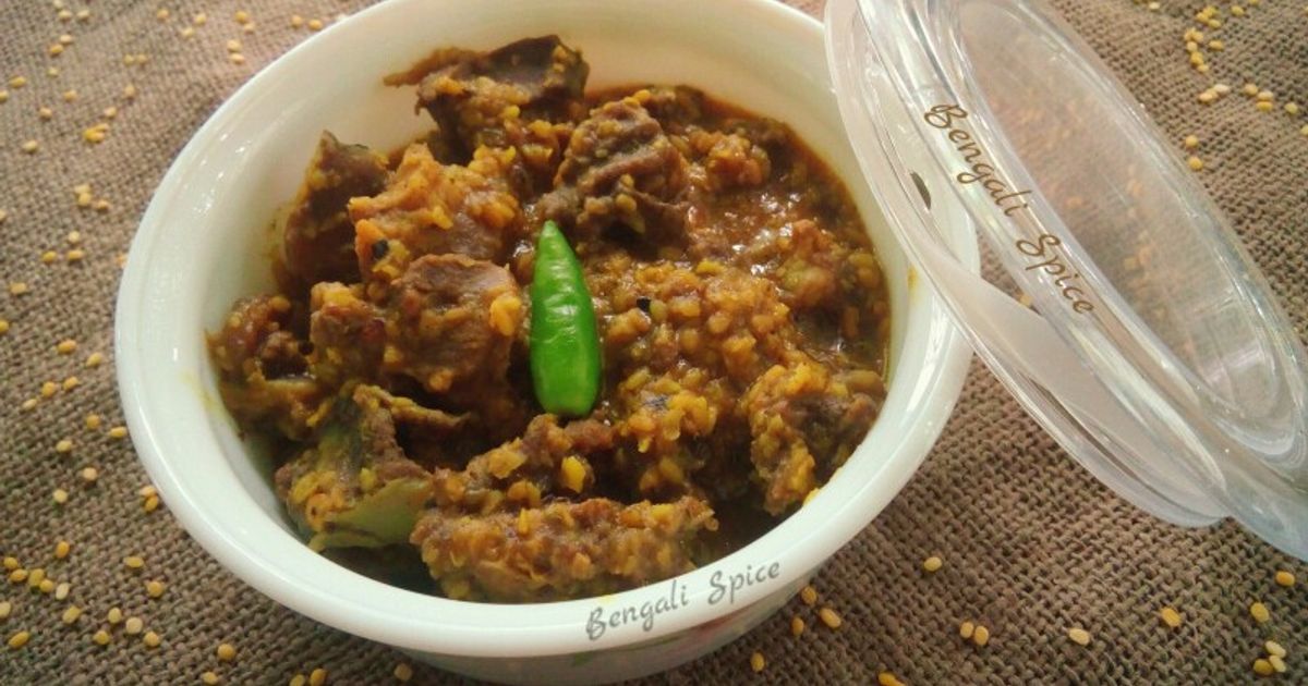 Bengali Traditional "Daal Khasi"/ Muttun With Moong Lenti Recipe by ...