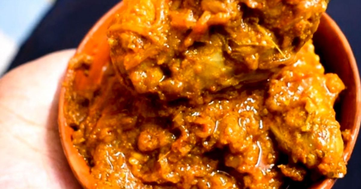 Dhaba Style Chicken Curry Recipe by Banashree - Cookpad