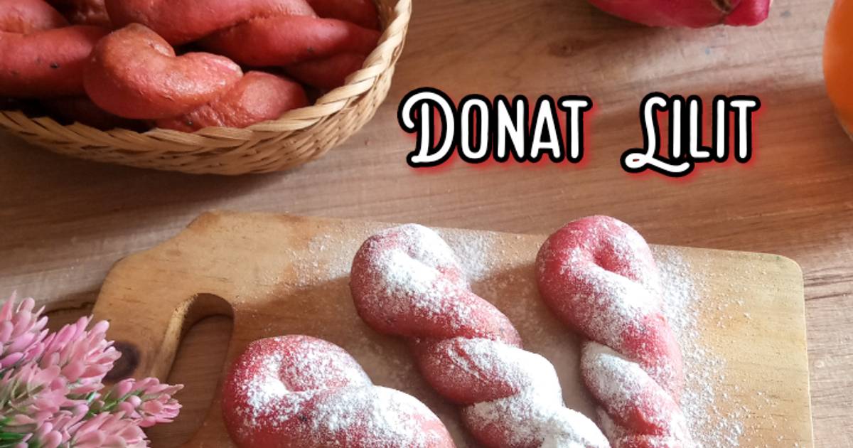 Resep Donat lilit buah naga oleh Nungky Wijaya - Cookpad