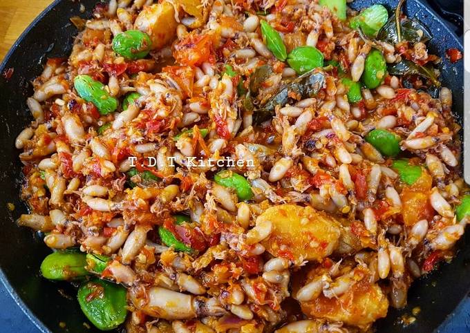 Resep Balado baby cumi oleh Daisy (T.D.T Kitchen) - Cookpad