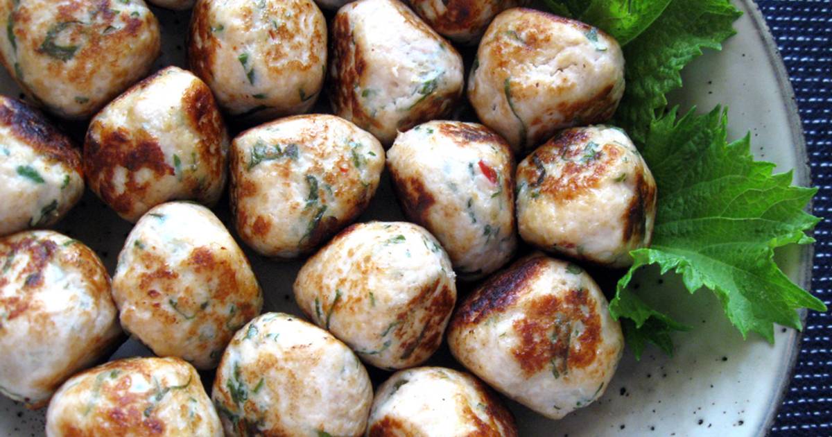 Sweet Chilli & Shiso (Basil) Chicken Balls Recipe by Hiroko Liston ...