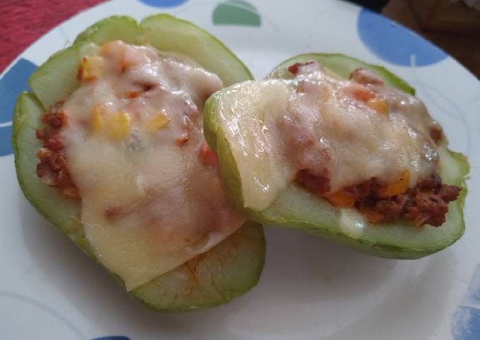 Chayotes rellenos Receta de Omar René Treviño Helguera- Cookpad