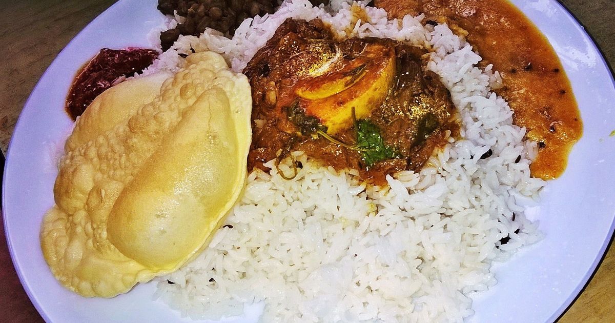Kerala Style Eggetarian Lunch Recipe by Sabrina R - Cookpad