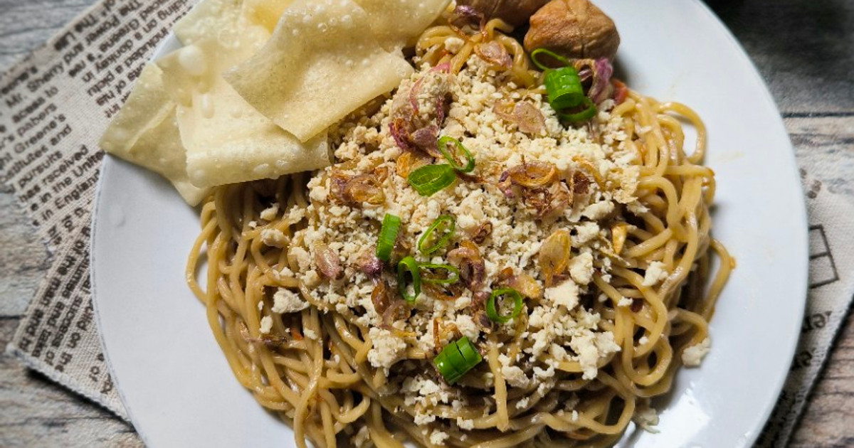 Resep Mie Gacoan Pedas Manis oleh 🍒Astri Anjar🍍 - Cookpad