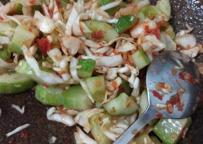 Resep Rujak timun + kol oleh Neng Titie - Cookpad