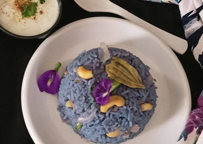Butterfly pea flower Fried Rice Recipe by Keshma Raichura - Cookpad