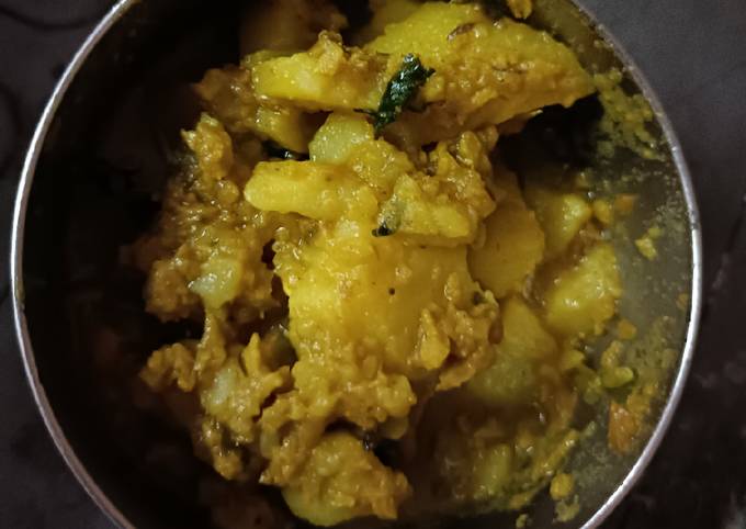 Aloo soya ki sabzi Recipe by Tejal Vohra - Cookpad