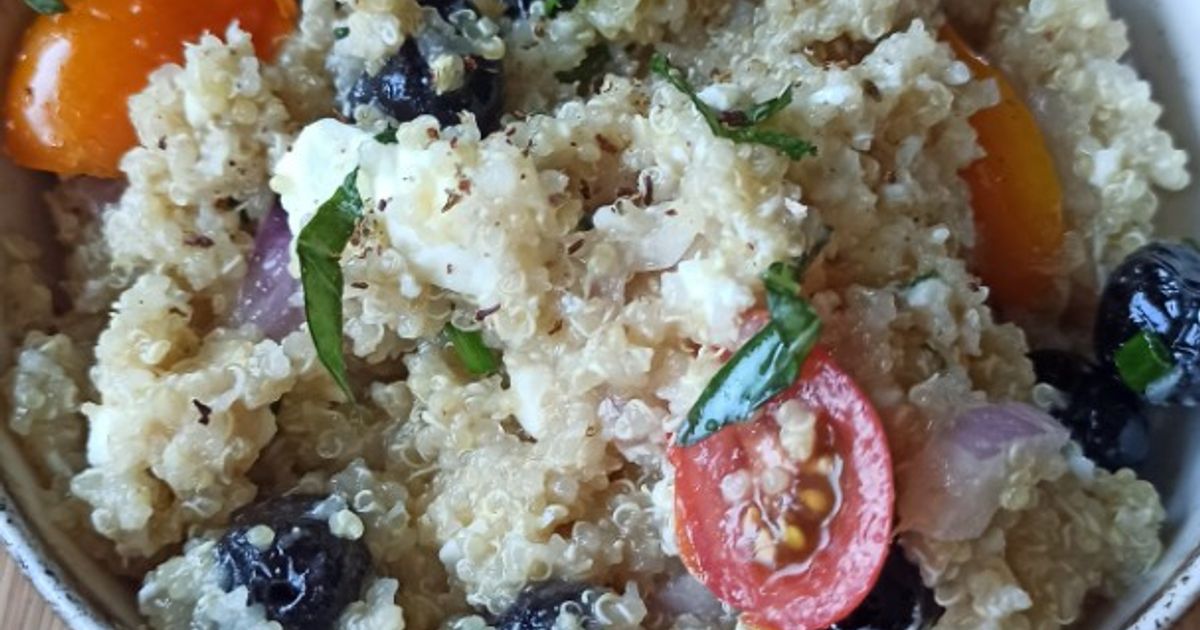 Salade De Quinoa à La Grecque de @chris and co food - Cookpad