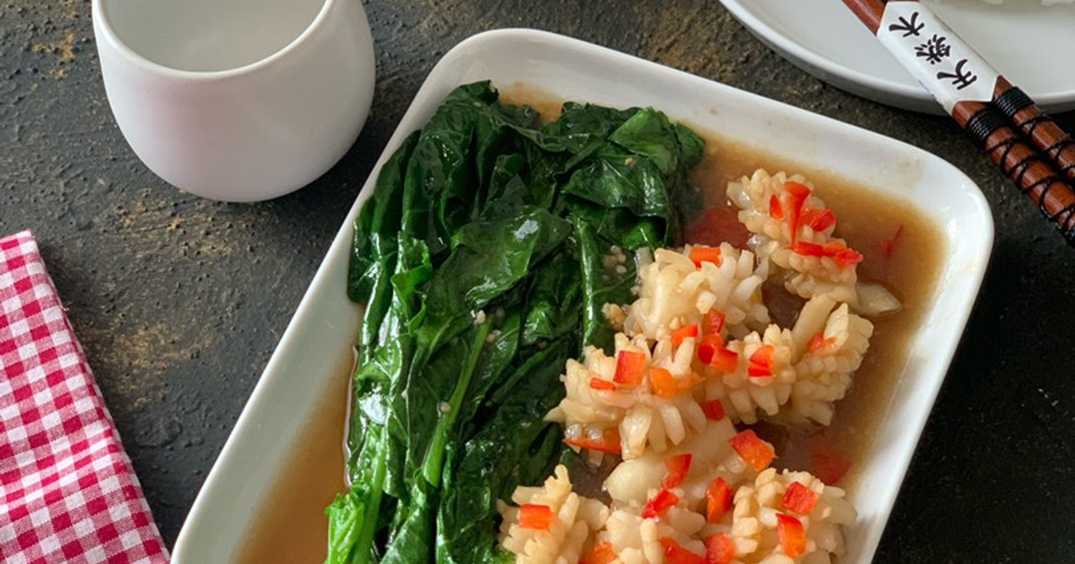 Resep Stir Fry Kailan With Flower Squid oleh Dewix Donce - Cookpad