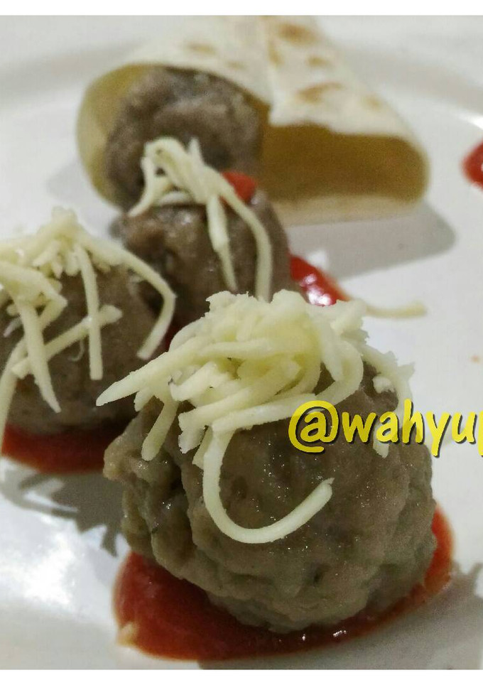 Resep Pentol Baso Daging Sapi Mudah Dan Enak oleh Wahyu Hidayatul Latifah - Cookpad