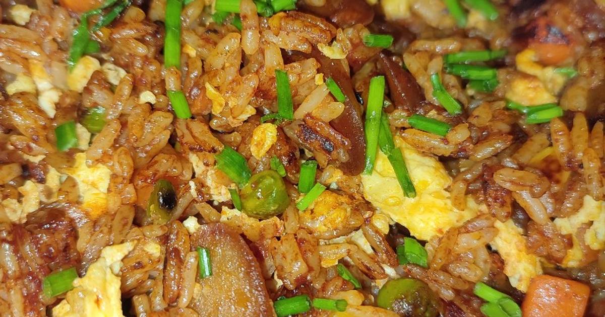 Resep Red Vietnamese Fried Rice oleh Hardiyani Iyan - Cookpad