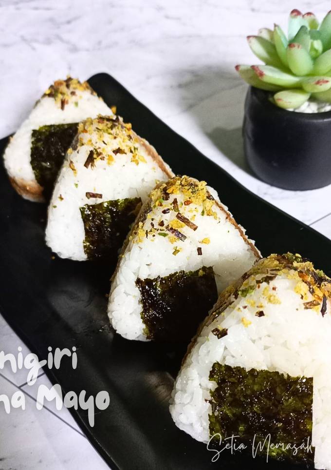 Resep Onigiri Tuna Mayo oleh Setia Memasak - Cookpad