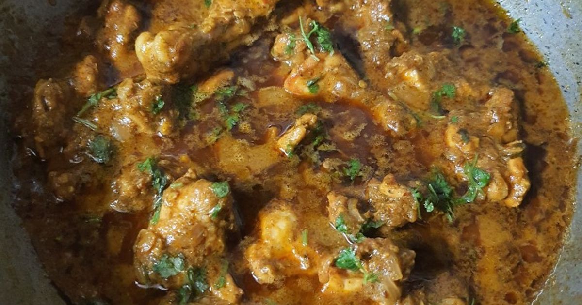 Chicken Hyderabadi Recipe by Shraddha Chatterjee - Cookpad