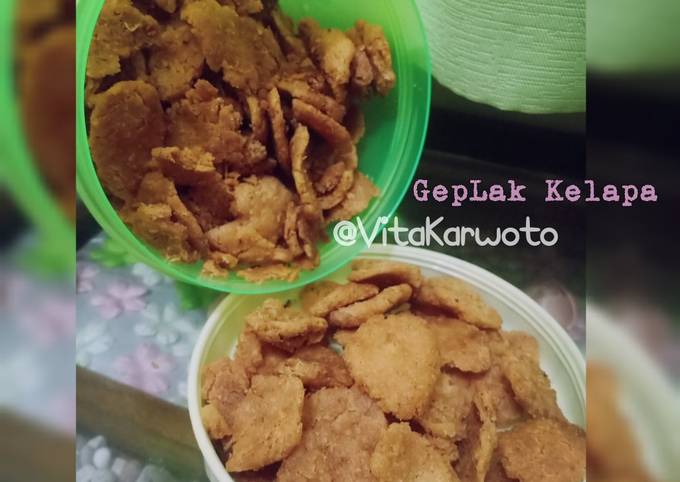 Resep Geplak Kelapa/Makanan ringan tradisional Homemade oleh Vita ...