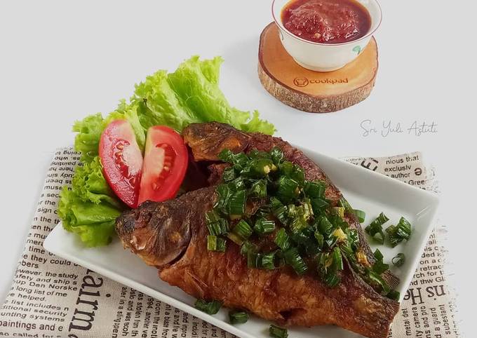 Resep Ikan Mas Goreng oleh YuliOnet - Cookpad