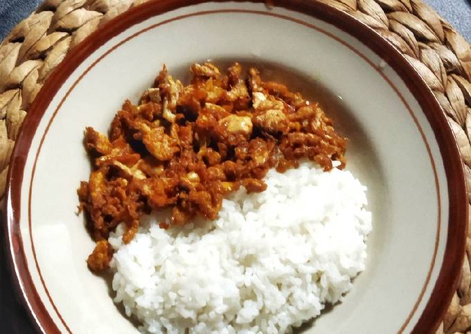 Resep Nasi Telur Orek Kecap Ala Mama Uci oleh Farhah - Cookpad