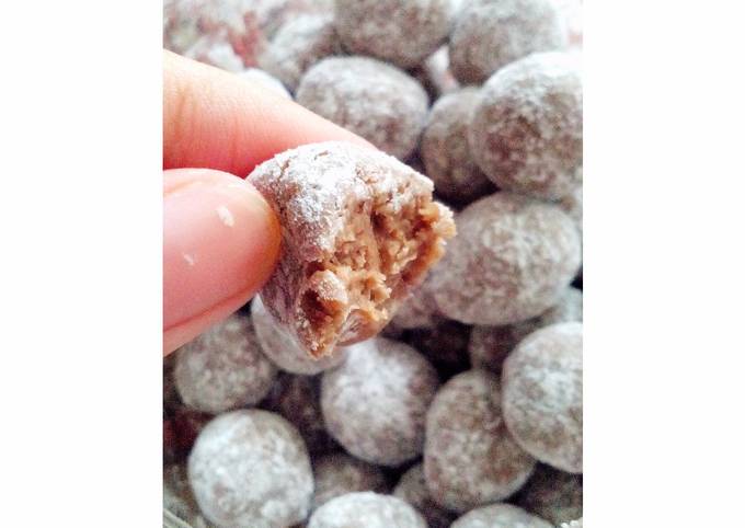 Resep Chocolate Milk Balls Candy (bola permen susu cokelat) oleh ...