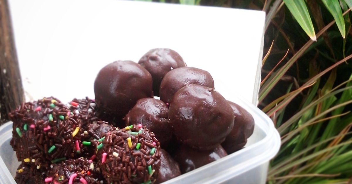 Resep Bola Bola Cokelat (Choco Balls) oleh Adriany Christy - Cookpad