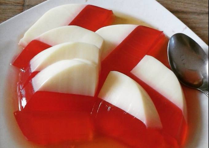 Resep Puding merah putih oleh Rina Oktavia - Cookpad