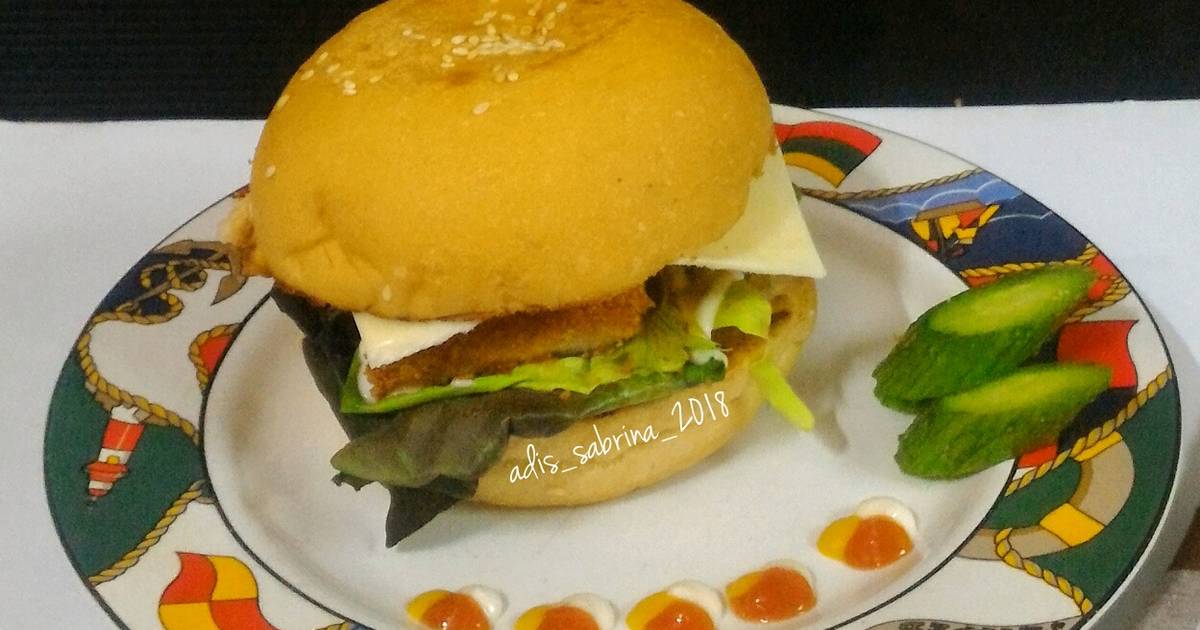 Resep Chicken🐔🐔 katsu n cheese burger 🍔🍔 oleh Adis Sabrina - Cookpad