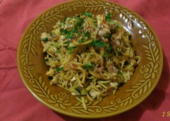Resep Mie Basah Goreng Jawa Sederhana oleh Pawon Ndeso Artikah - Cookpad