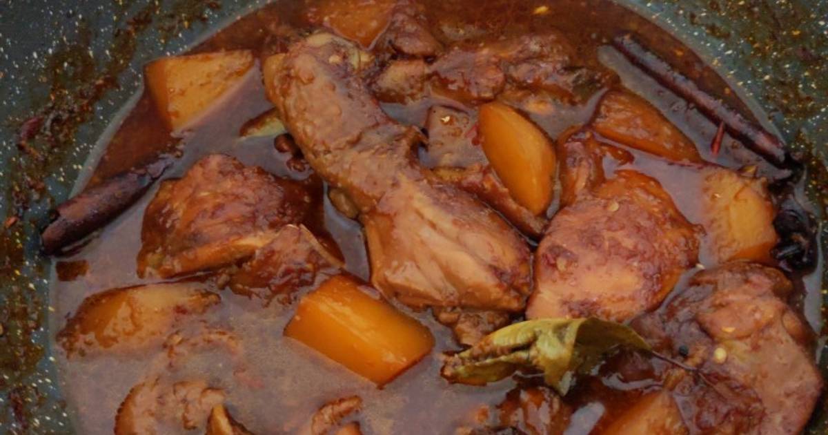 Resep Semur Ayam Kecap oleh Septi Rizkia Amalida - Cookpad