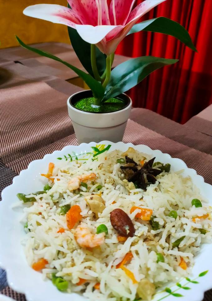 Sanchita Das(Titu) দ্বারা মিক্স ফ্রাইড রাইস (mixed fried rice recipe in ...