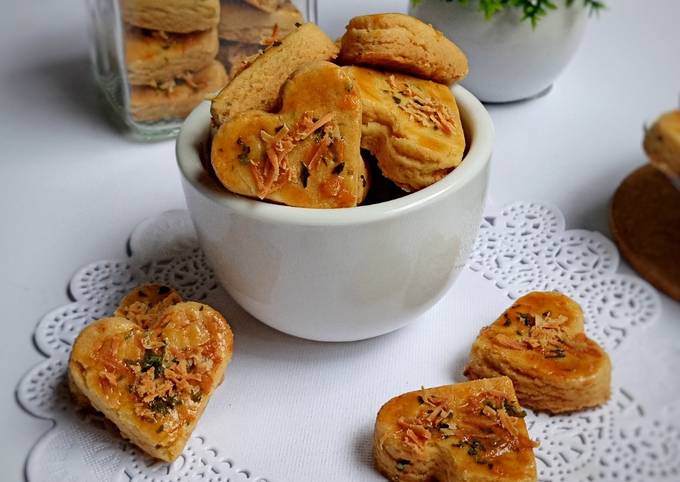 Resep Garlic Cheese Cookies oleh IzzaHan - Cookpad