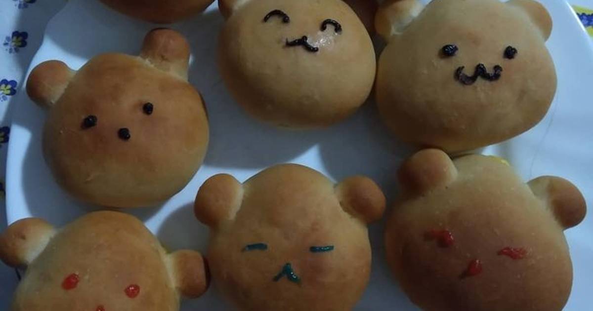 Pãezinhos recheados com creme custarda (custard cream bread) Receita ...