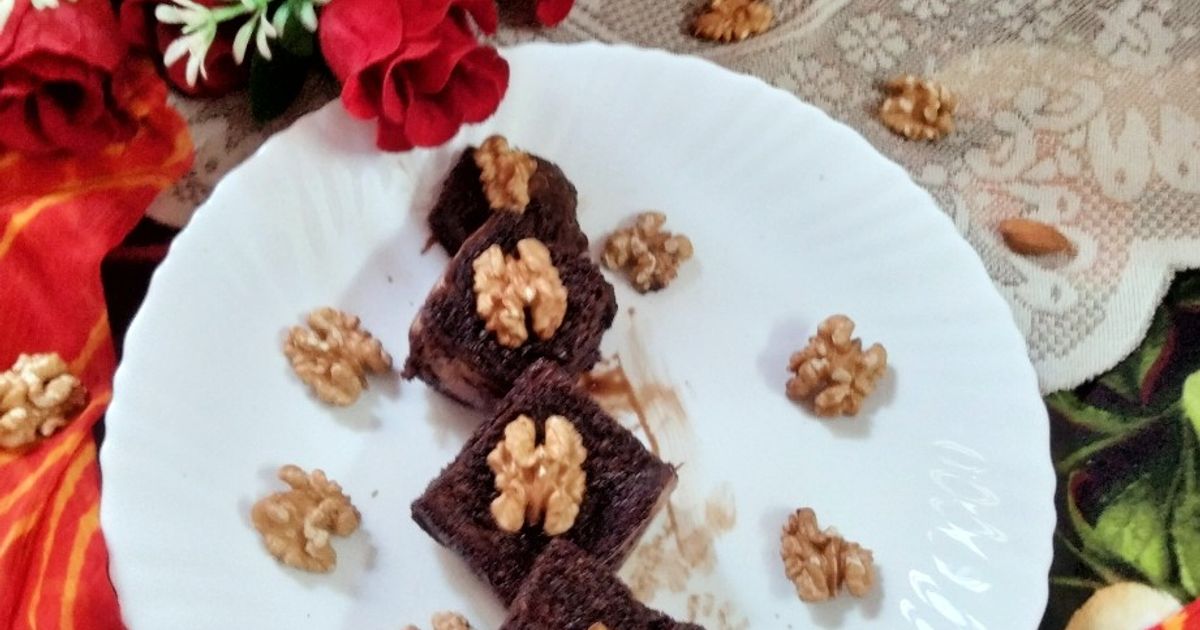 Walnut Chocolate Burfi Recipe by Jyoti Prakash Assudani - Cookpad