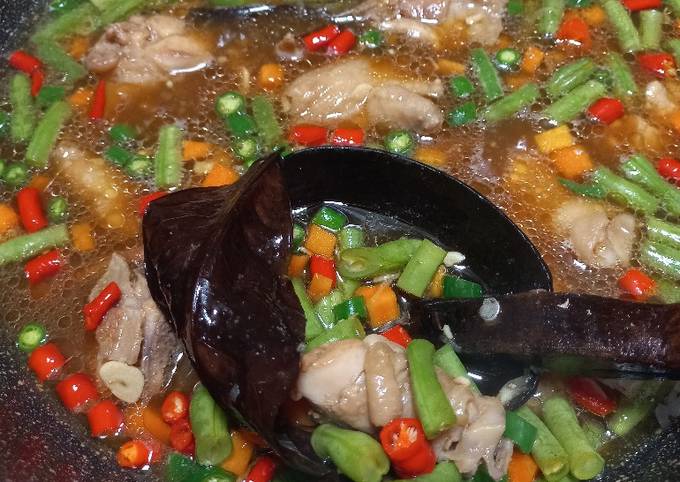 Resep Sayur Asem Asem Ayam oleh dessyanasari rizky - Cookpad