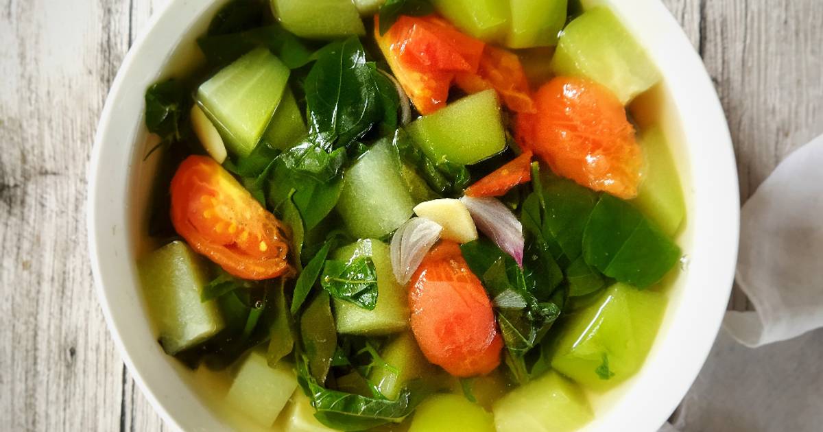 Resep Sayur Bening Katuk dan Labu Siam oleh Desriayu - Cookpad