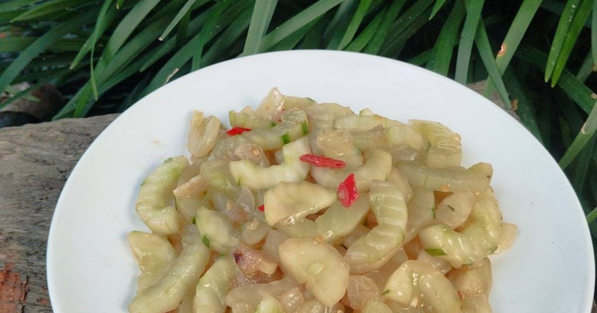 Resep Tumis Timun Saos Tiram oleh Widjie Astuti - Cookpad