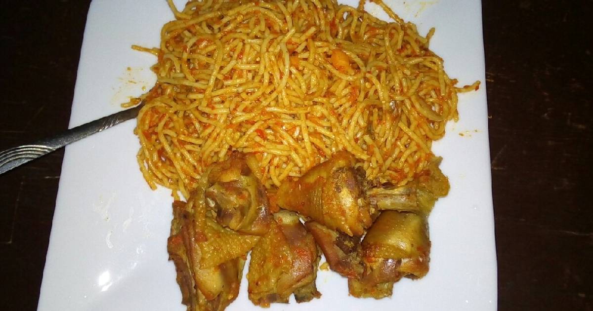 Jollof spaghetti Recipe by Chef-gabby - Cookpad