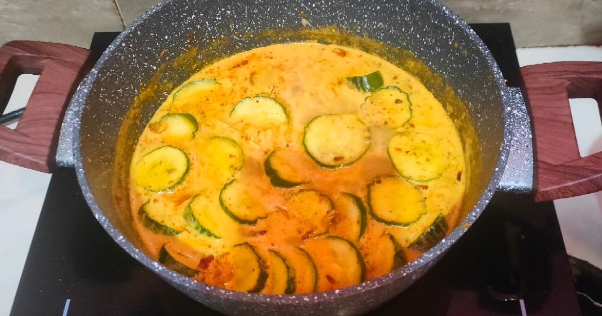 Resep timun tempe bumbu kuning rumahan enak dan mudah - Cookpad